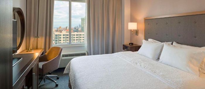 Hampton Inn Times Square South New York for 3, 6 or 24 hours - BYHOURS