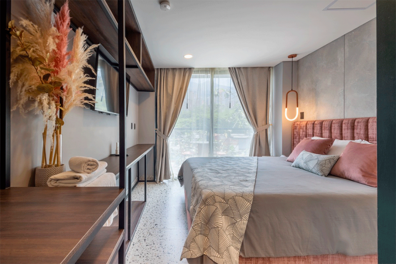 Glow Medellín Medellin for 3, 6 or 24 hours | BYHOURS